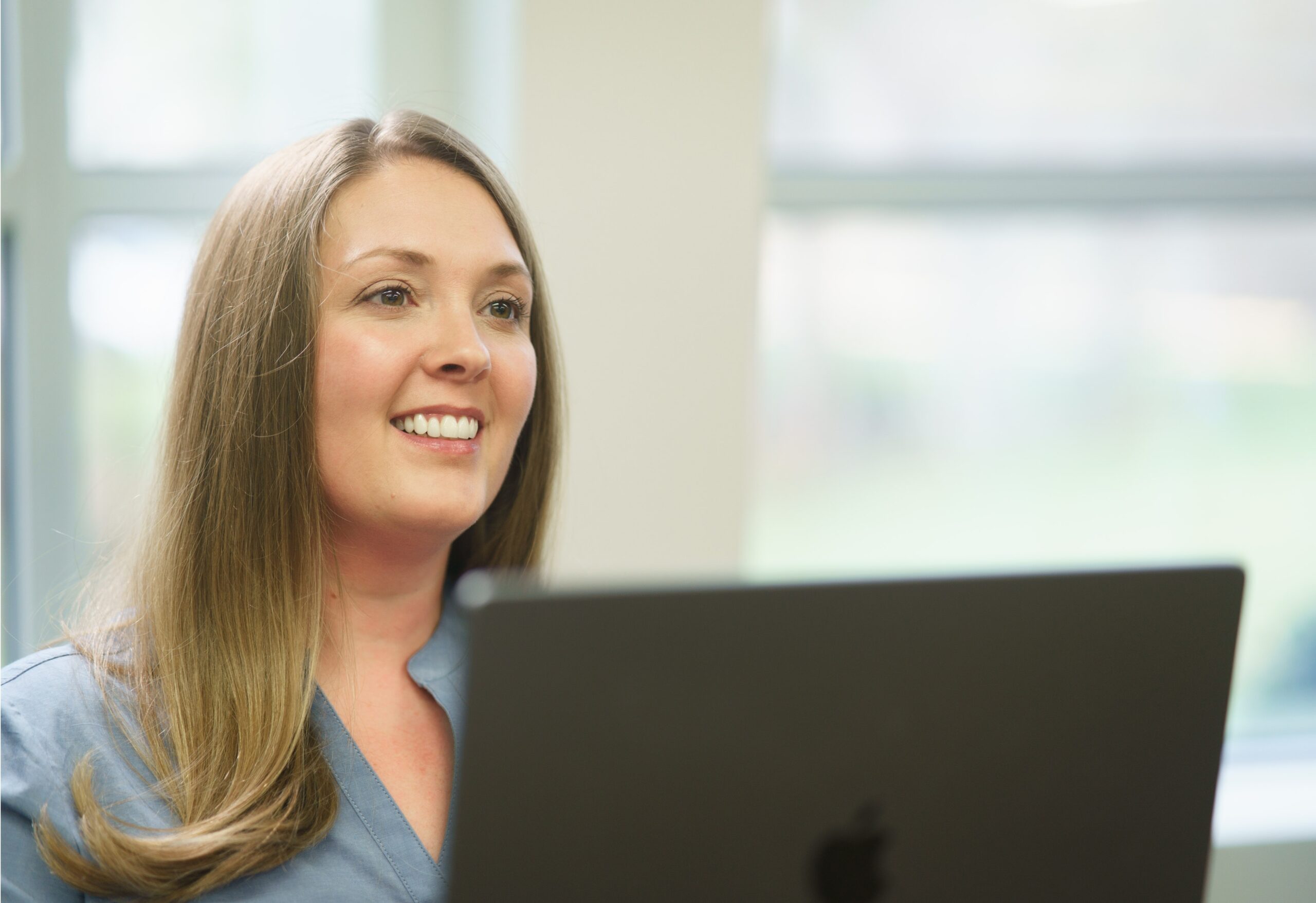 Contact Threads Uniform Agency - Threads Uniform Agency