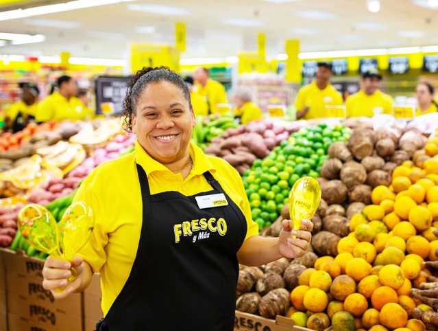Making Uniforms Work for Grocery Retailers - Threads Uniform Agency