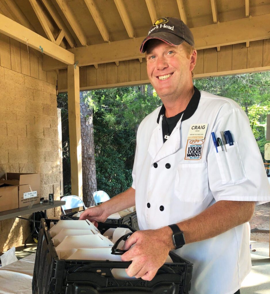 Grocery Store Uniforms - Threads Uniform Agency